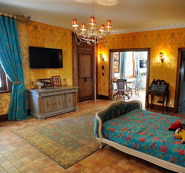 Nanny Living / Bedroom - Spectacular Hideaways